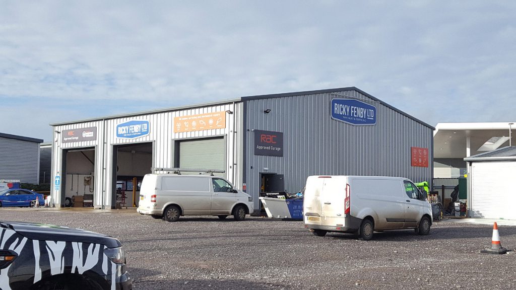 » Ricky-Fenby1-webMirage Signs